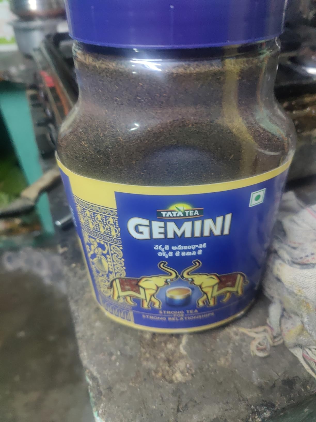 Tata Tea Gemini Black Tea, 1kg, Pet Jar, Powder : Amazon.in: Grocery ...