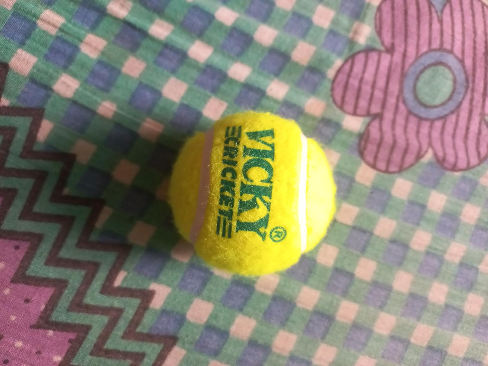 Rubber Vicky Cricket Tennis Ball (Pack Of 6, Green) : Amazon.in: Home ...