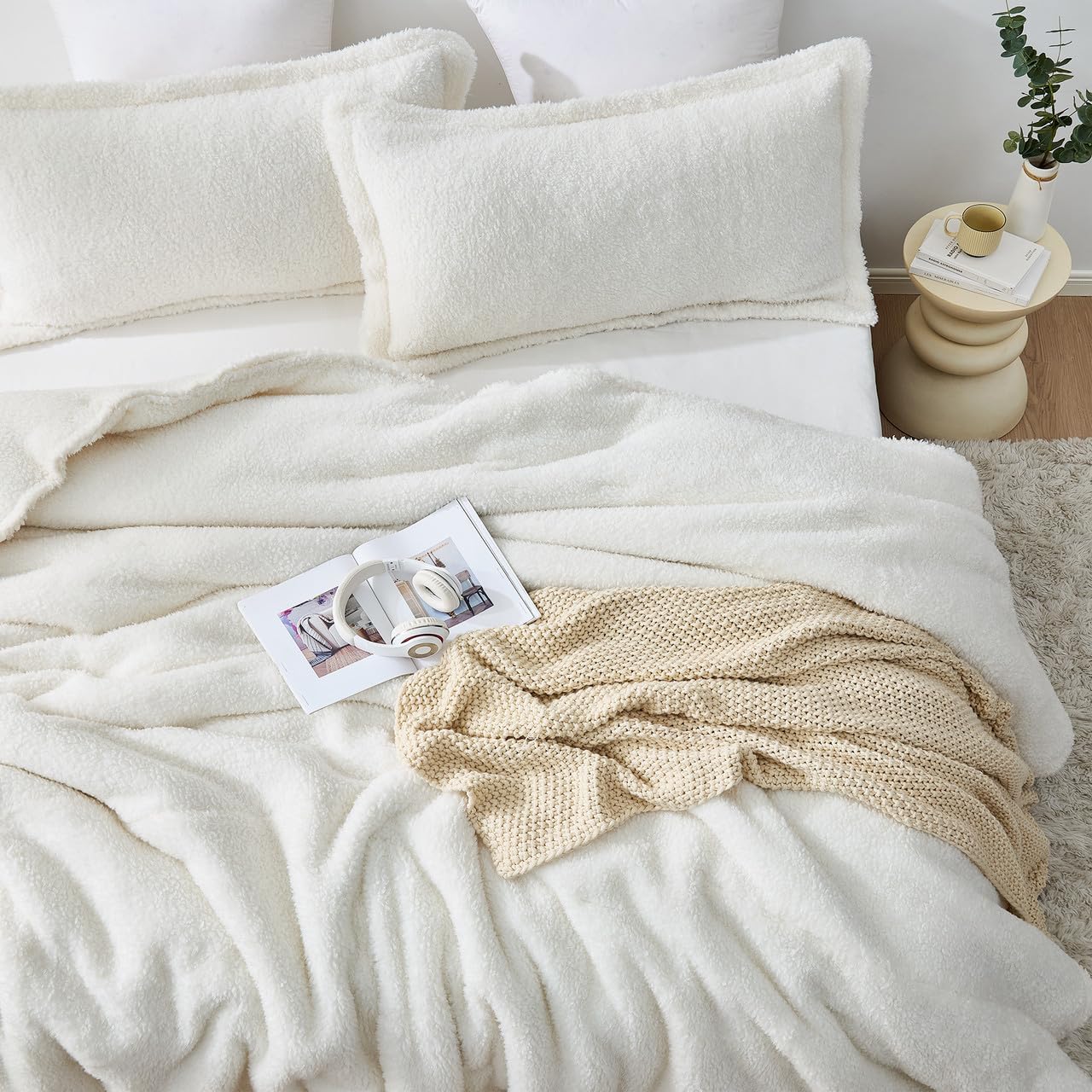 Amazon.com: Byourbed Coma Inducer Oversized King Comforter Set - Touchy ...