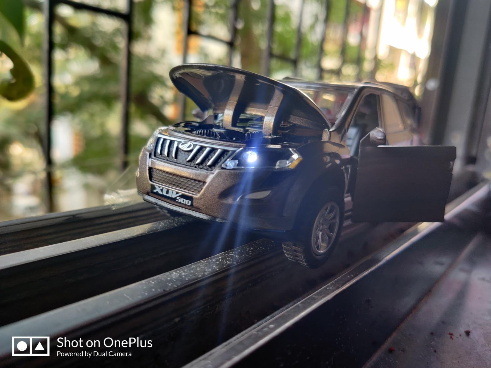 Buy Mahindra XUV500 Collectible 1:32 Official Merchandise Toy Car ...