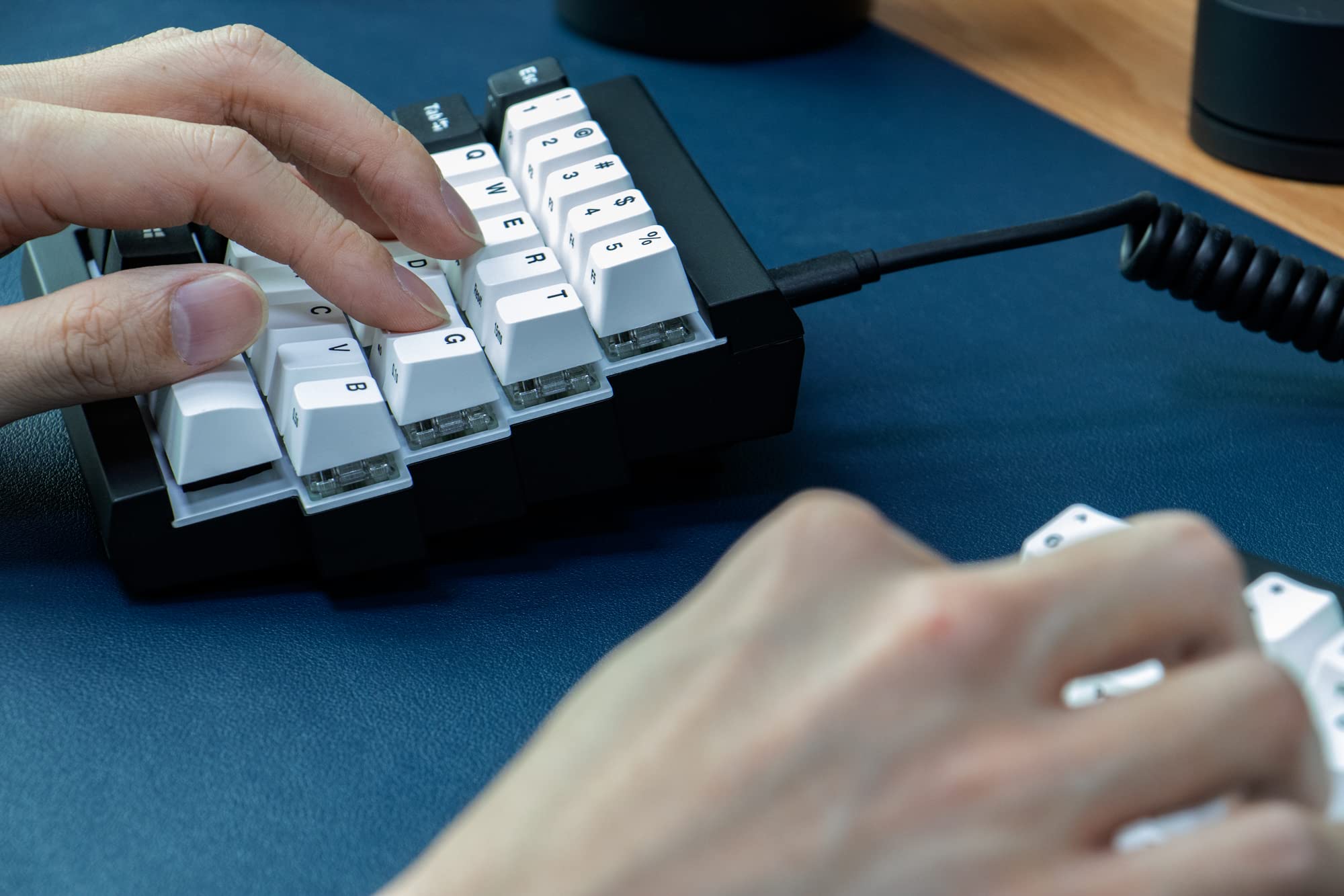 Buy Mistel MD600RGB v3 60% Split Mechanical Keyboard, Two Tone PBT ...