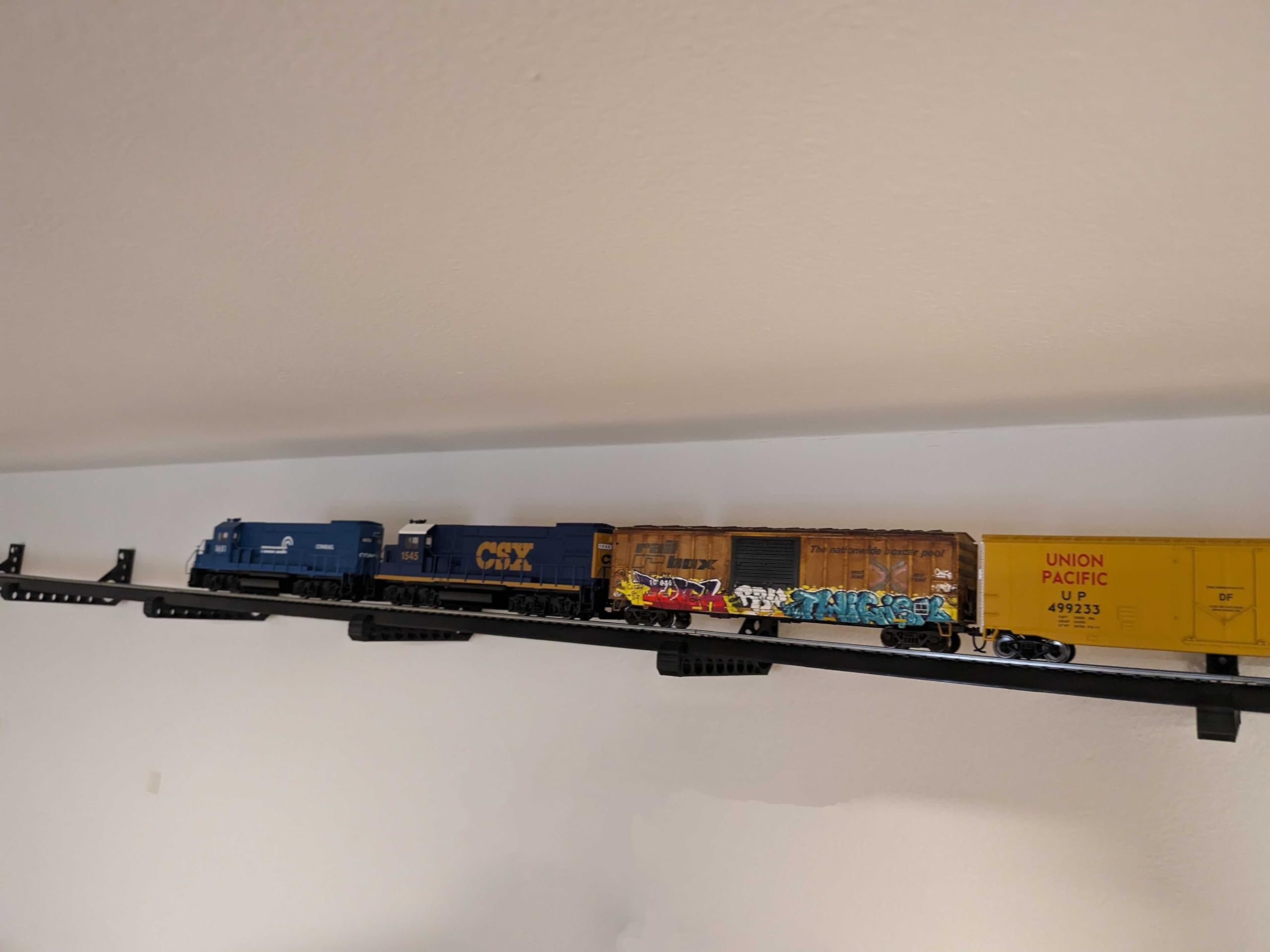 Model Train Ceiling And Wall Mounts Wall Bracket Shelving G Scale,