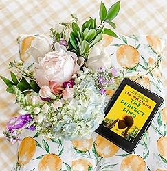Amazon.com: The Perfect Find: 9781944359119: Williams, Tia: Books