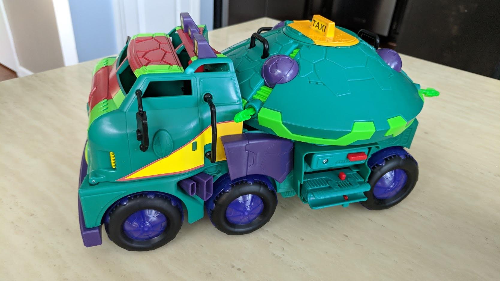 Amazon.com: Rise of the Teenage Mutant Ninja Turtles Turtle Tank ...