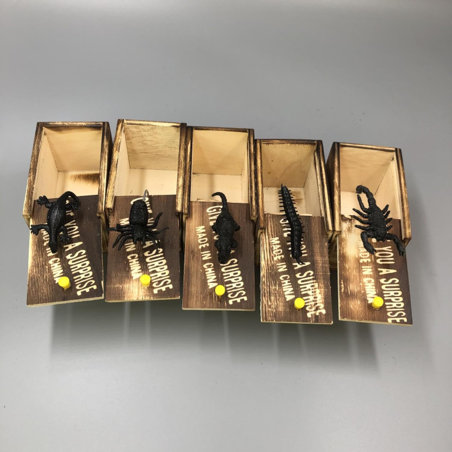 Amazon.com: LYXPEIJIAN April Fool's Day Tricky Toys Scare The Wooden ...