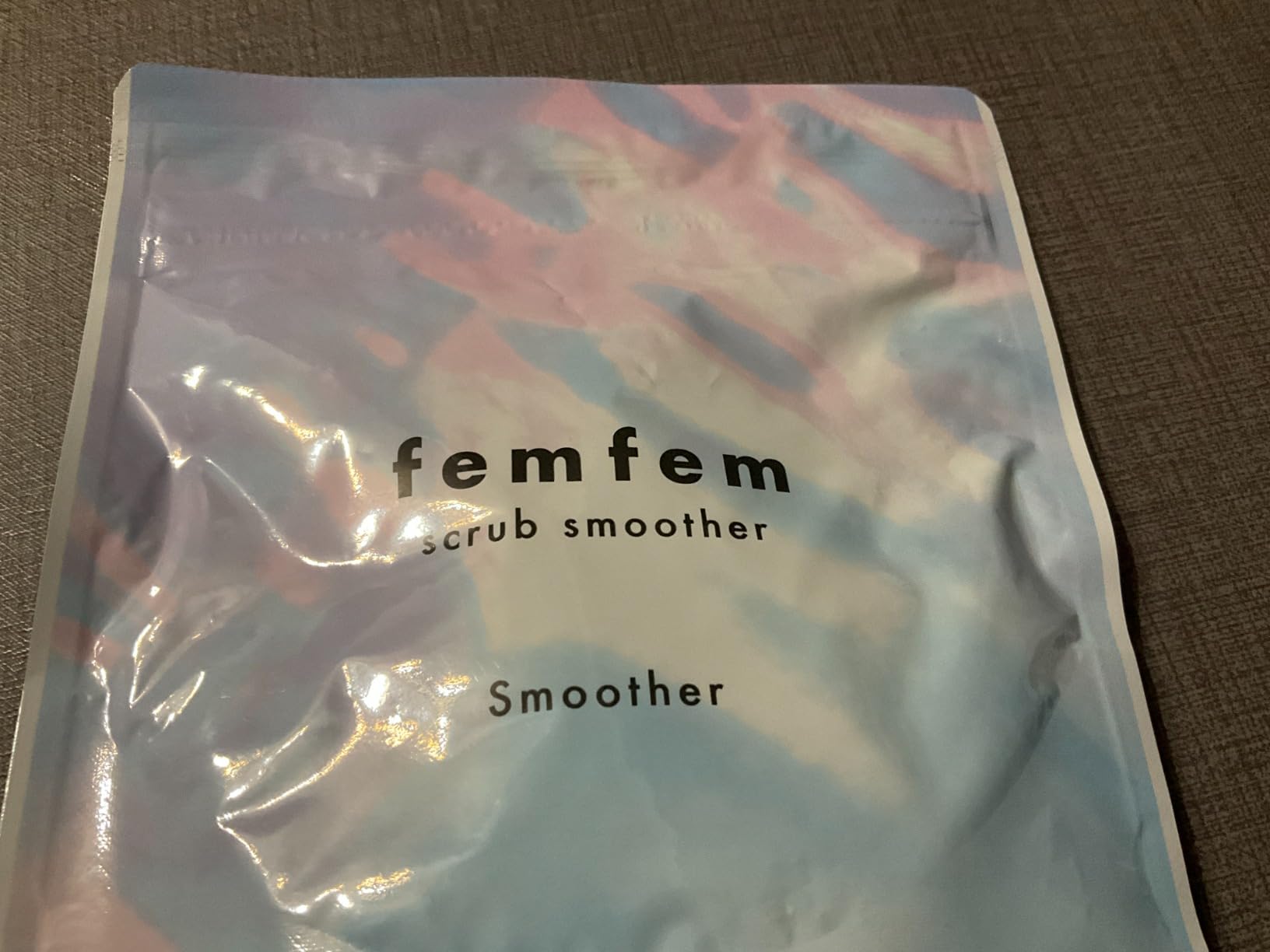 Amazon | femfem スクラブスムーザー ホワイトサボンの香り ボディ スクラブ デリケートゾーン vio ソープ フェムケア お尻 黒ずみ | femfem | ボディスクラブ 通販