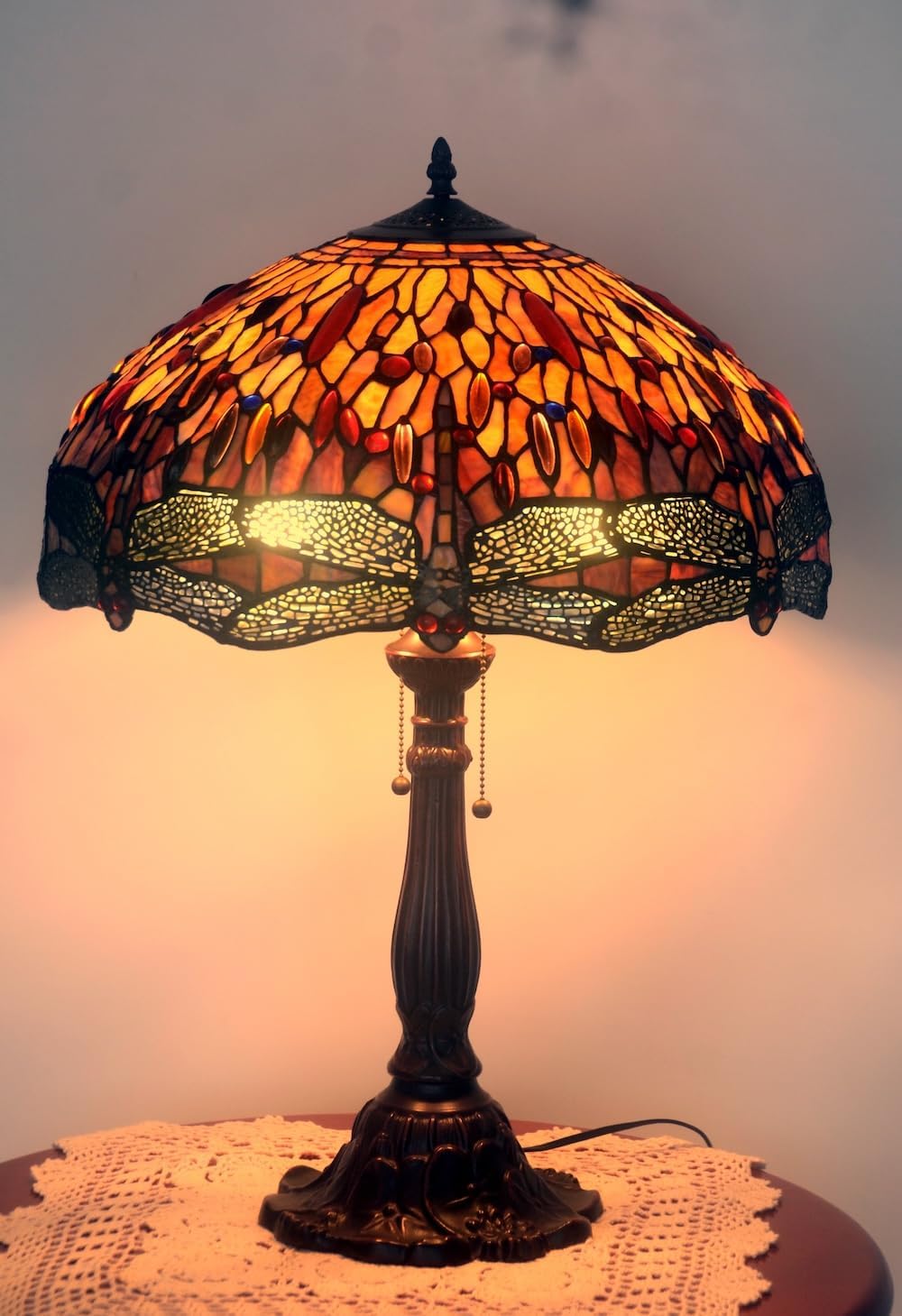 HT Tiffany Style Table Lamp TJ1821 User Manual