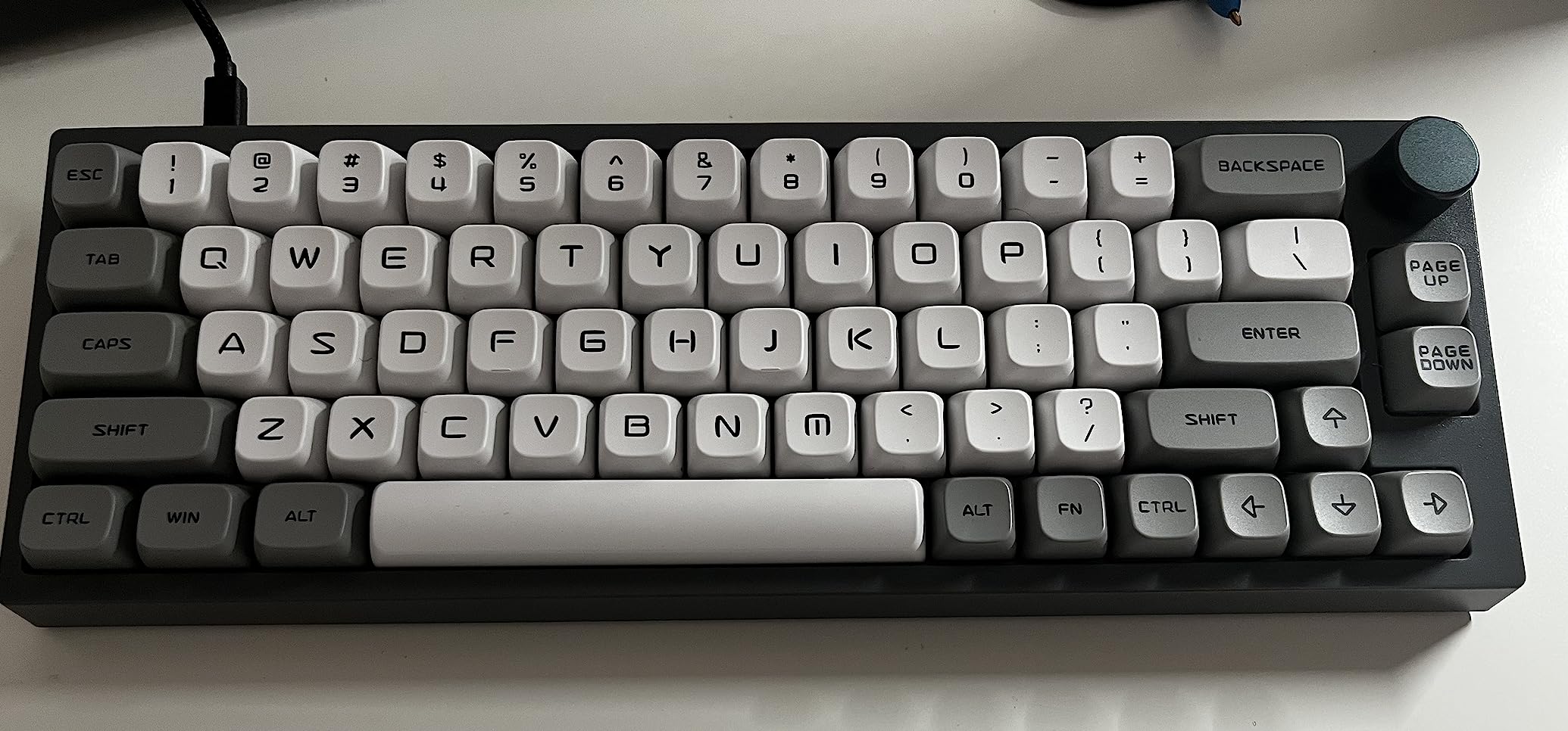 YUNZII VN66 Wireless Mechanical Keyboard,65% Hot Swappable Gaming ...