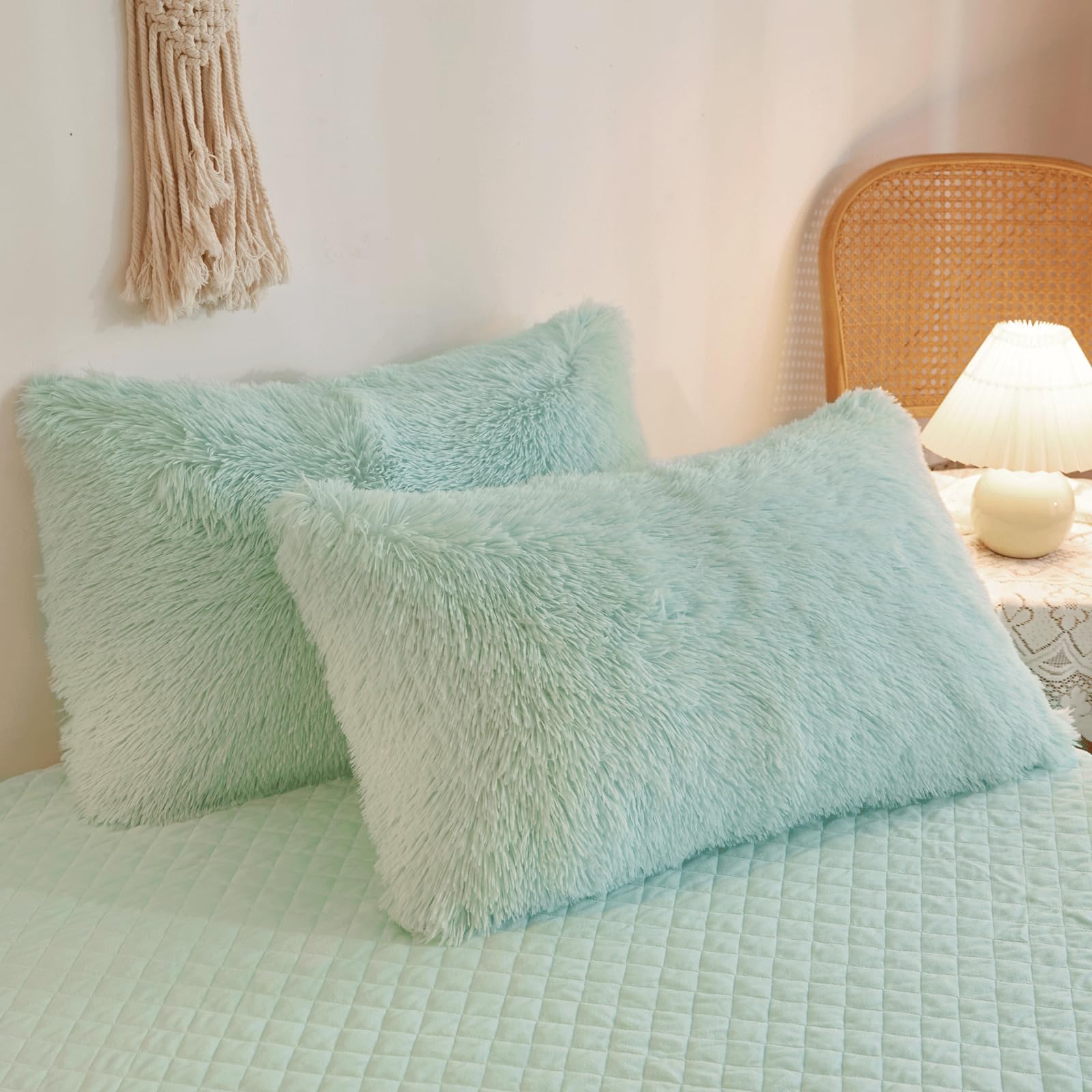 Amazon.com: HAIHUA Faux Fur Throw Pillow Covers, Fluffy Soft Fuzzy ...
