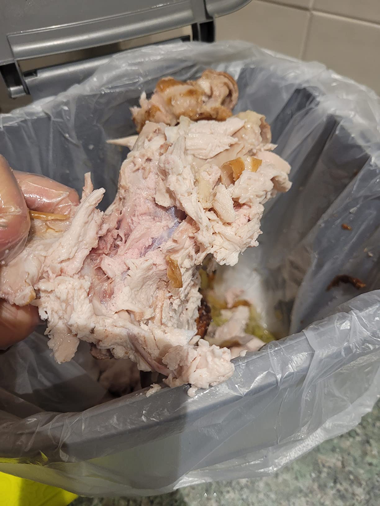 Morrisons Ready To Eat Roast Cooked Whole Chicken 900g : Amazon.co.uk ...