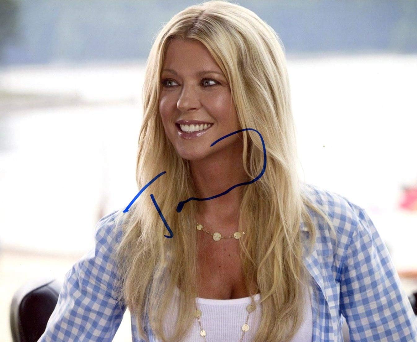 Amazon.com: ACTRESS Tara Reid autograph, signed photo : Home & Kitchen