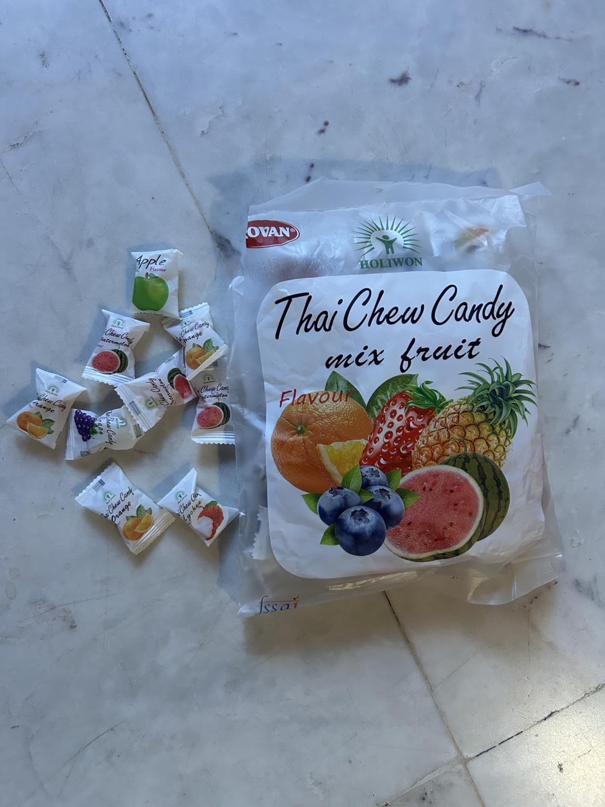 DECADENT FOODS Rovan Holiwon Thai Chew Candy Mix Fruit Flavor Mixed ...