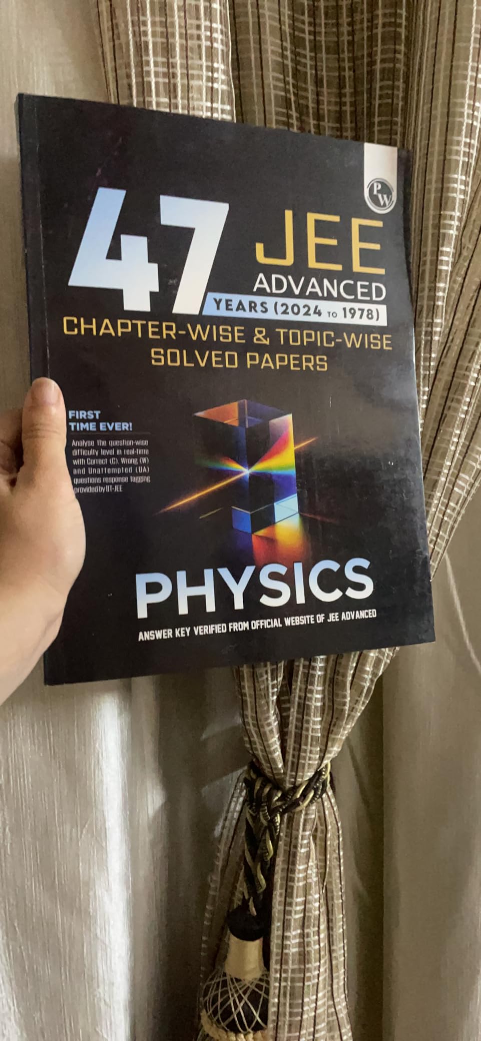 Buy PW 47 Years Physics Chapterwise and Topicwise Solved Papers PYQ of ...
