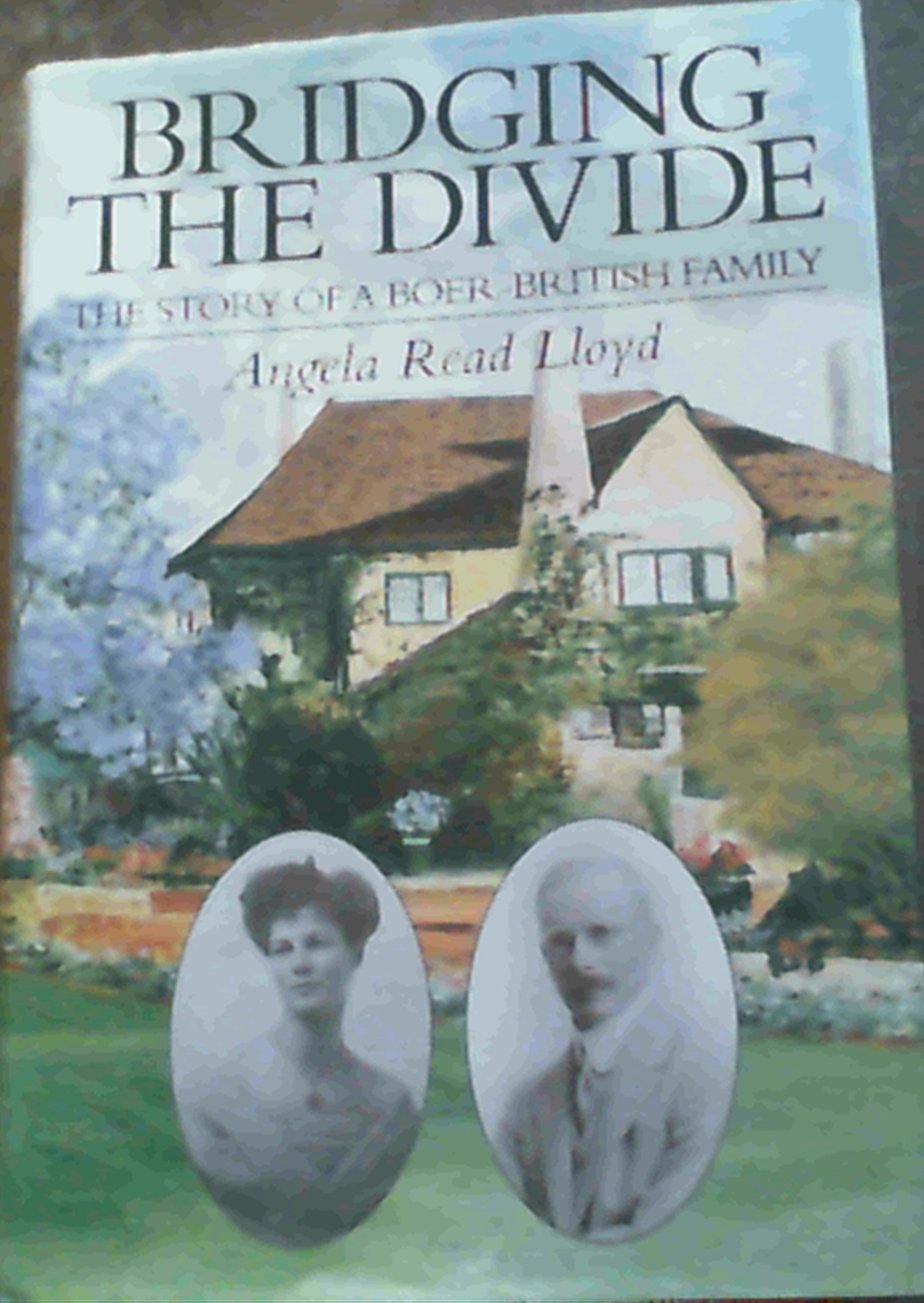 Divided Loyalty: Lloyd, Angela Read: 9781868421381: Amazon.com: Books