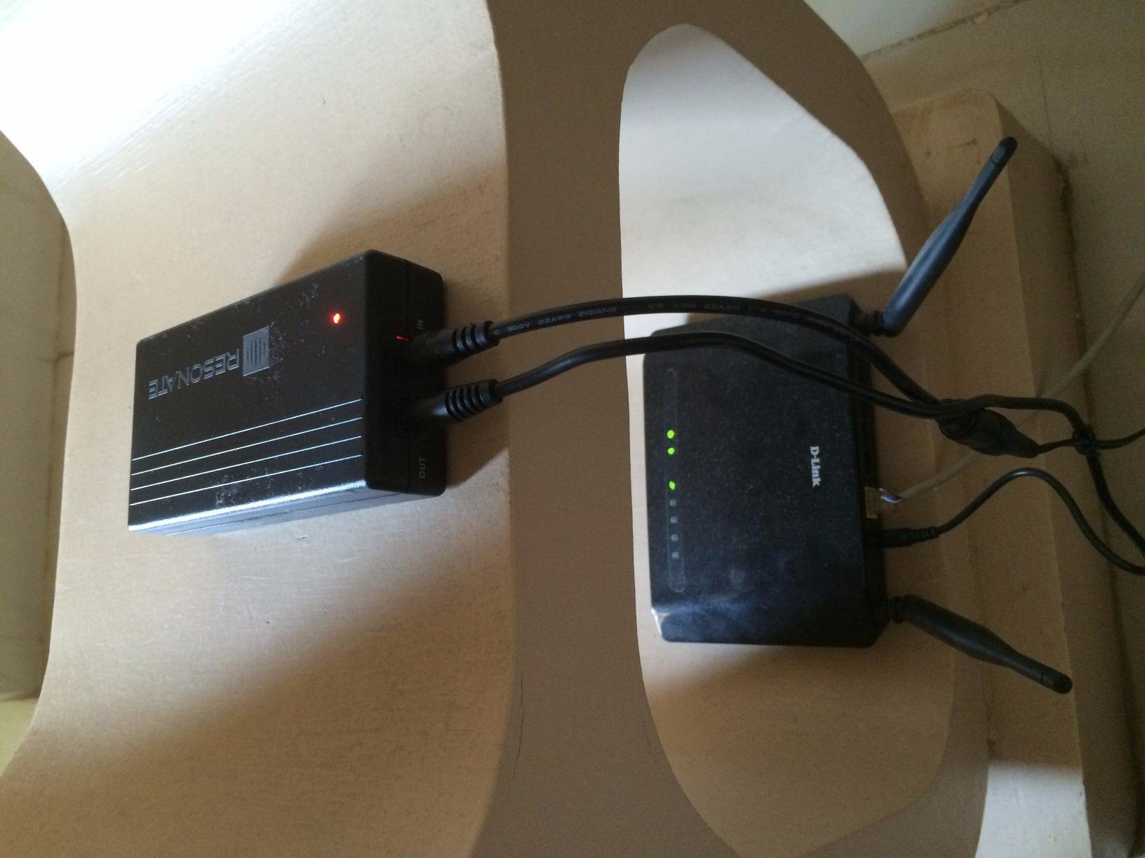 RESONATE RouterUPS CRU5V2A - UPS (Power Backup) for Wi-Fi Router, ONT ...