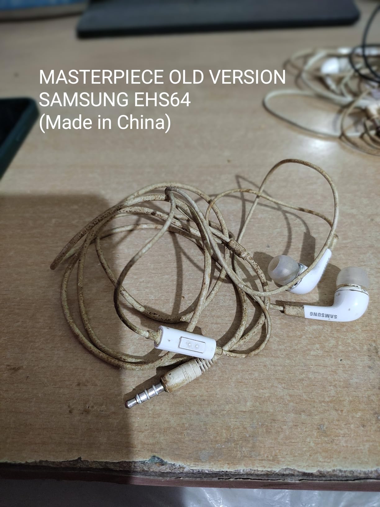 Samsung Original EHS64 Wired in Ear Earphones with Mic, Black : Amazon ...