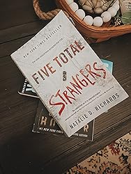 Amazon.com: Five Total Strangers: 9781492657217: Richards, Natalie D ...