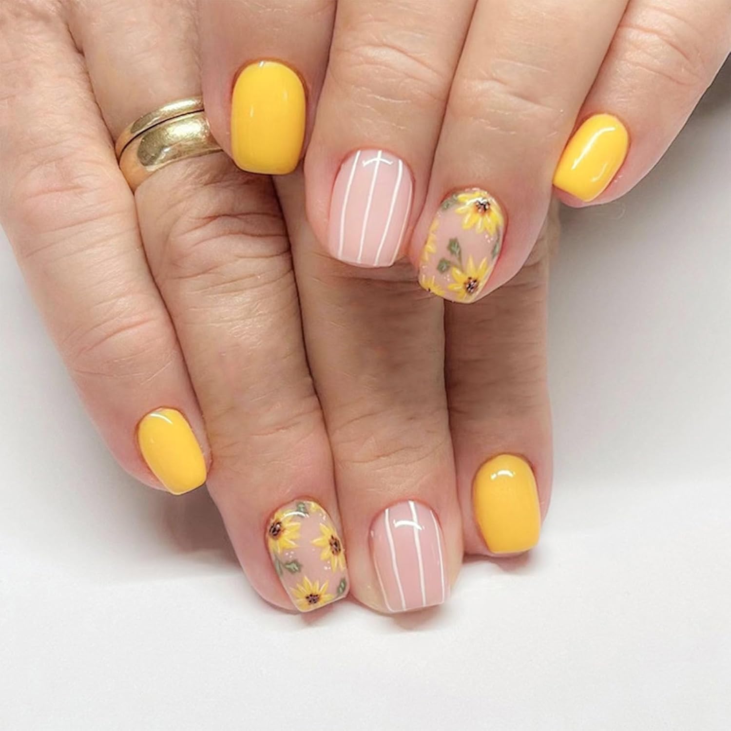 Amazon.com: Square Press on Nails Short Yellow Fake Nails Sunflower ...