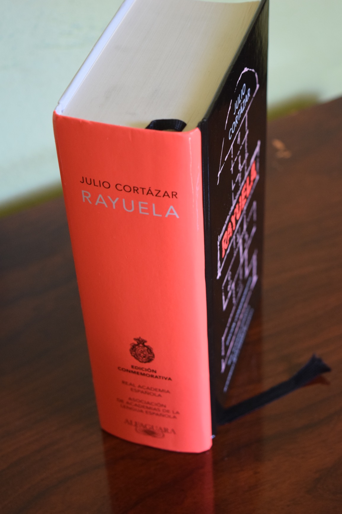 Rayuela (Edición conmemorativa) : Julio Cortázar: Amazon.com.mx: Libros