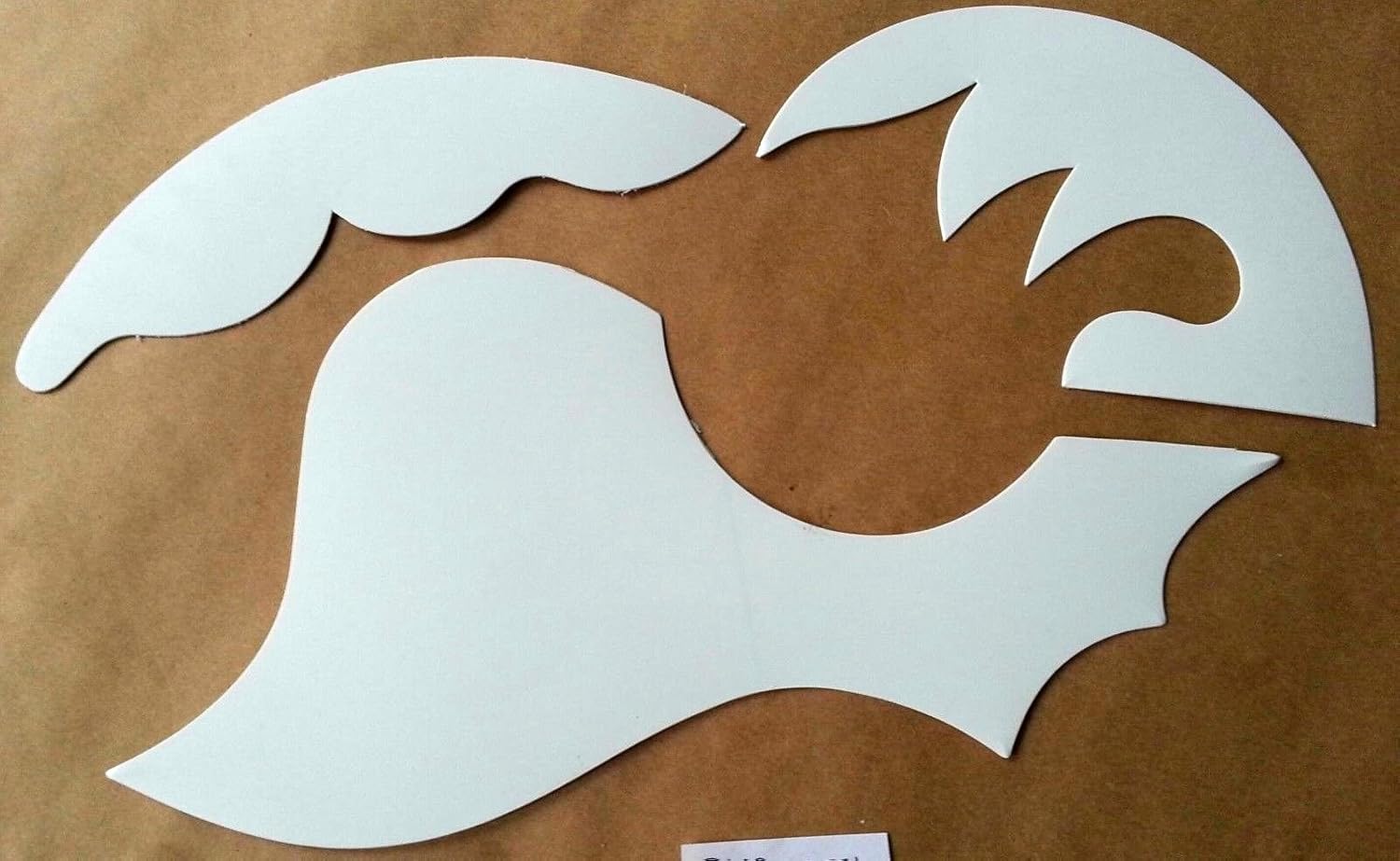 Amazon.com: Micas Para Bajo Sexto / Bajo Quinto Pick guards White ...