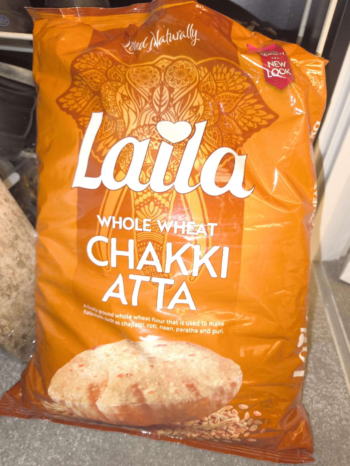 Laila Chakki Atta, Chapatti Flour Atta, Atta for Naan, Roti, Pulka 5 kg ...