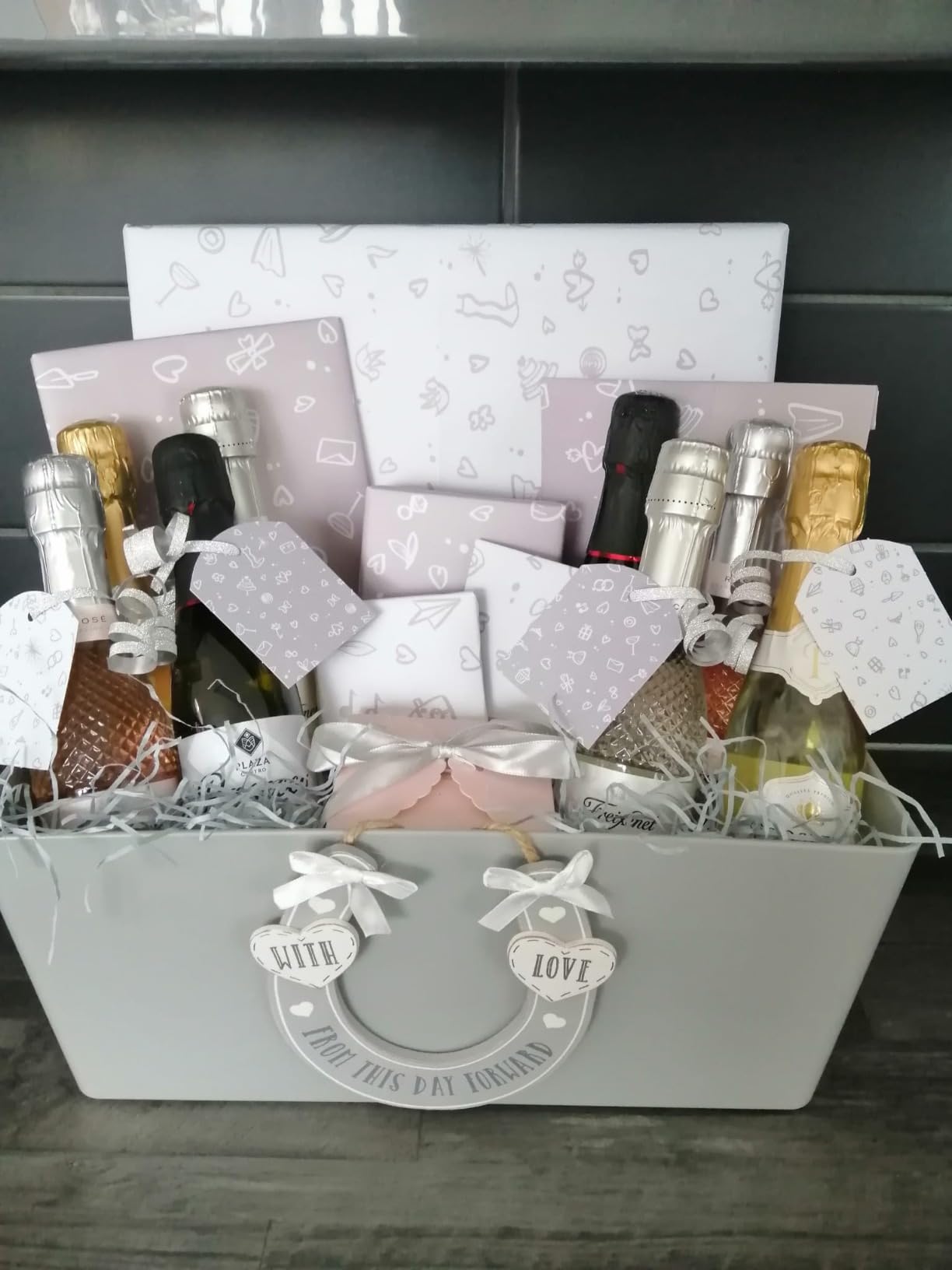 Wedding Gift Wrap - 6 Luxury Sheets of Weddings Wrapping Paper in ...