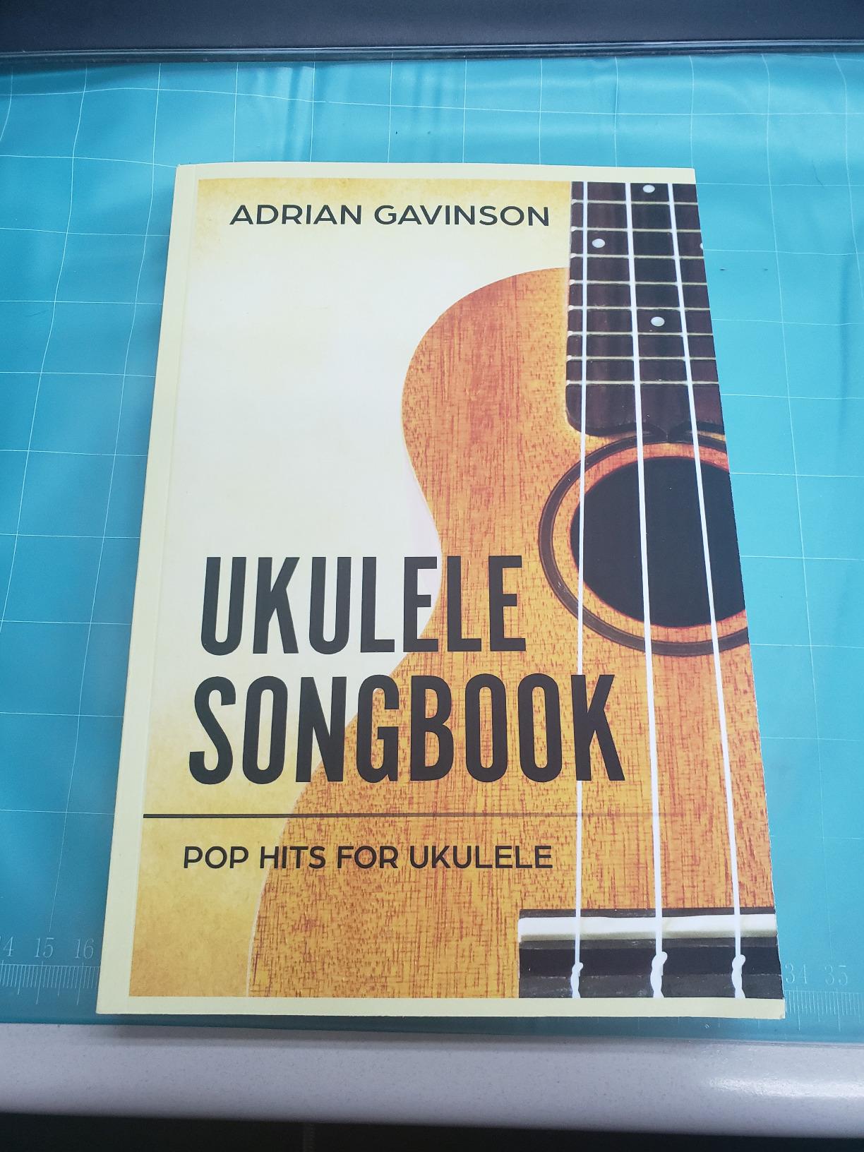 Amazon.com: Ukulele Songbook: Pop Hits for Ukulele: 9781728626796 ...