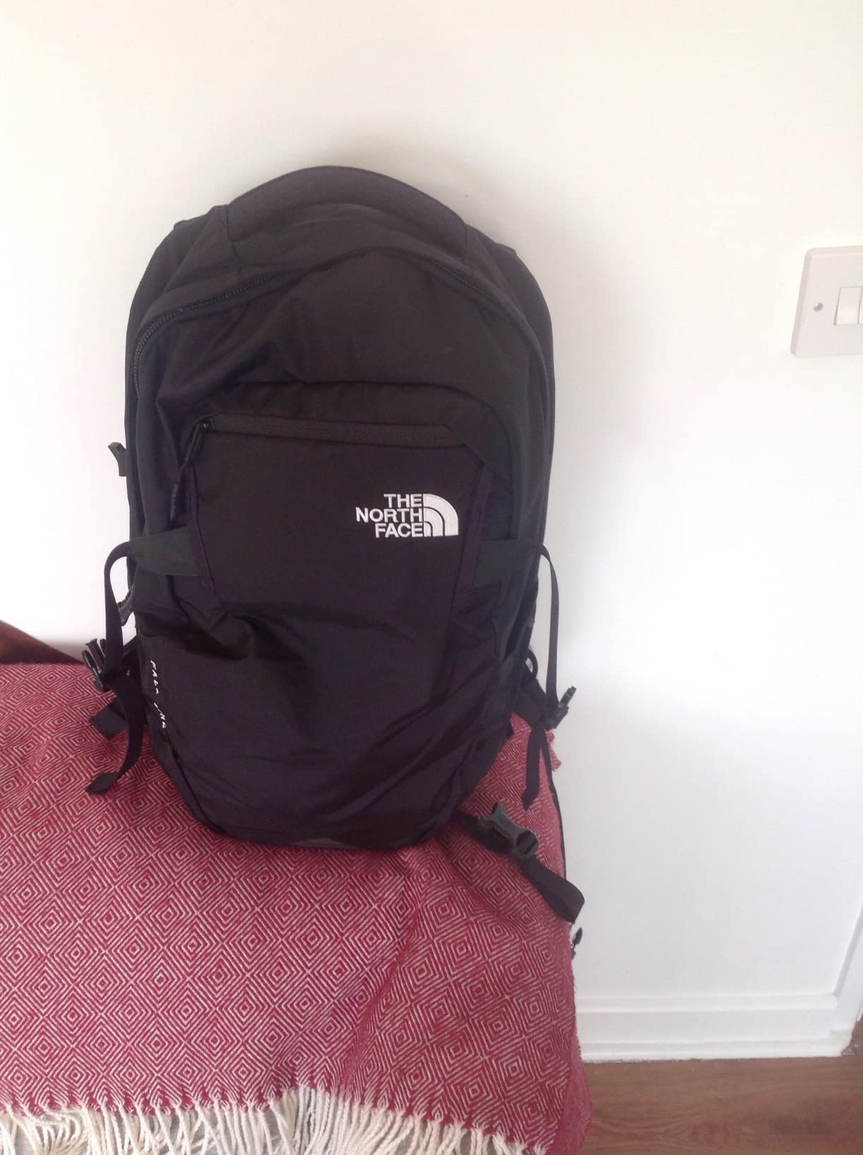 THE NORTH FACE - Fall Line Backpack - with Fleece-Lined Laptop Sleeve ...