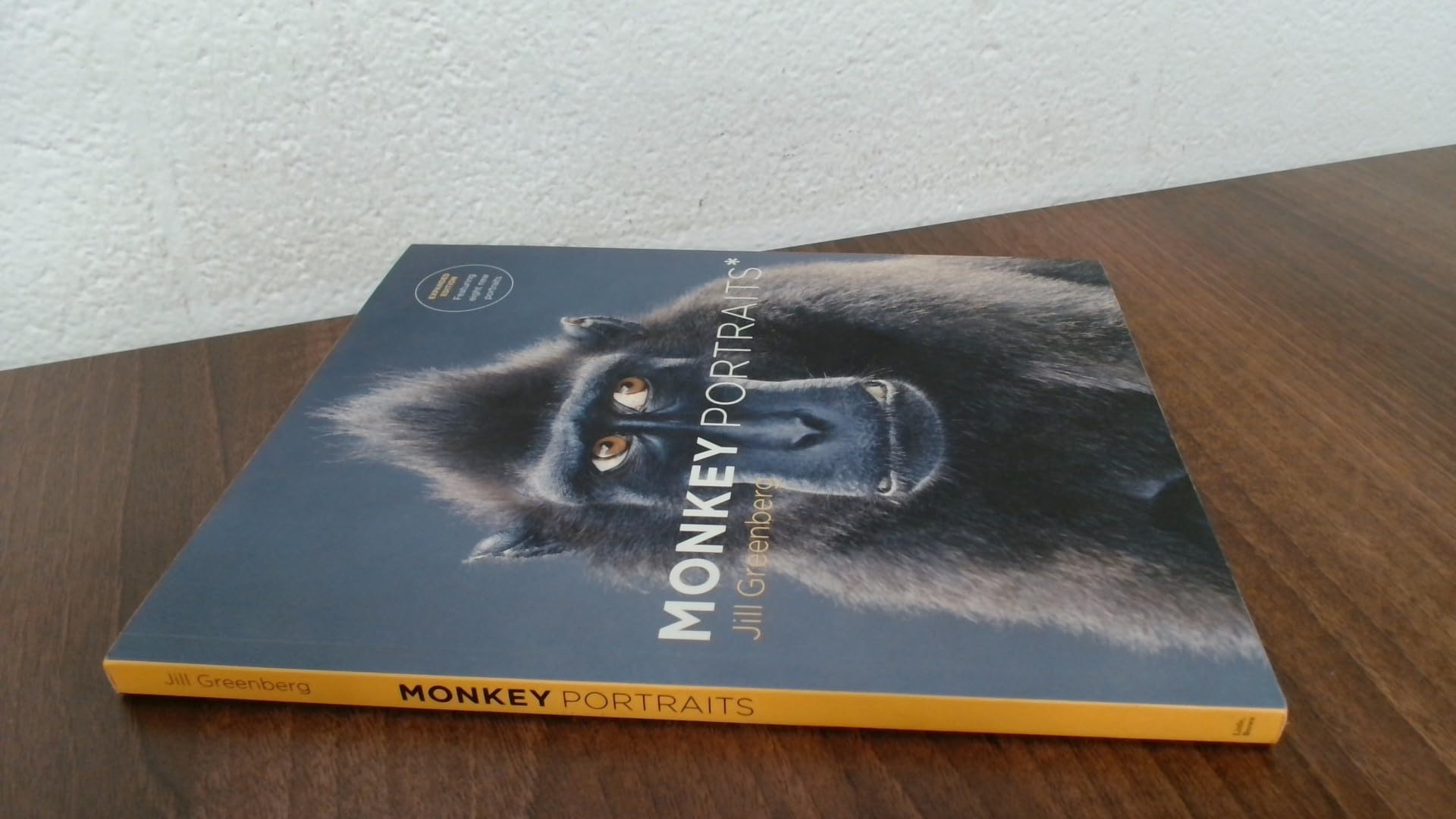 Monkey Portraits: Amazon.co.uk: Greenberg, Jill: 9780316005128: Books