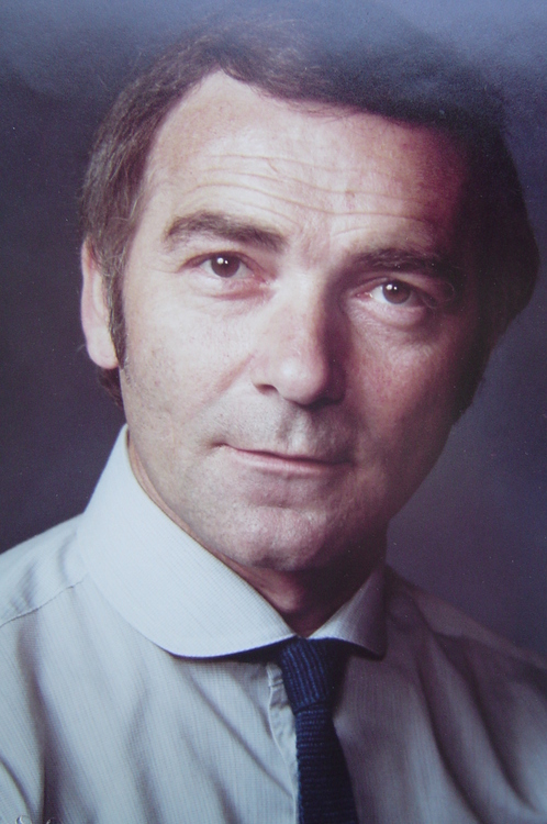 Amazon.com: Tim Campbell: books, biography, latest update