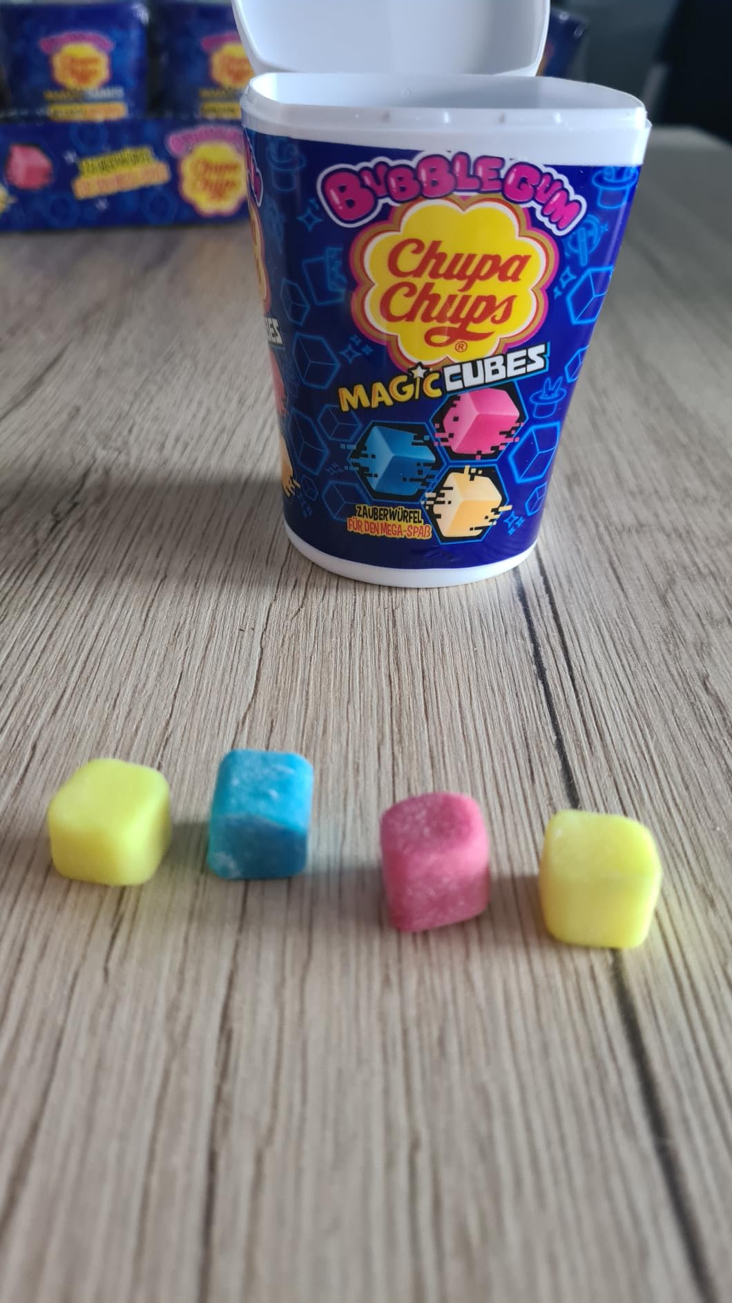 Chupa Chups Magic Cubes, Bubble Gums in Würfel-Form, ändern beim Kauen die Farbe, Vorratspackung ...