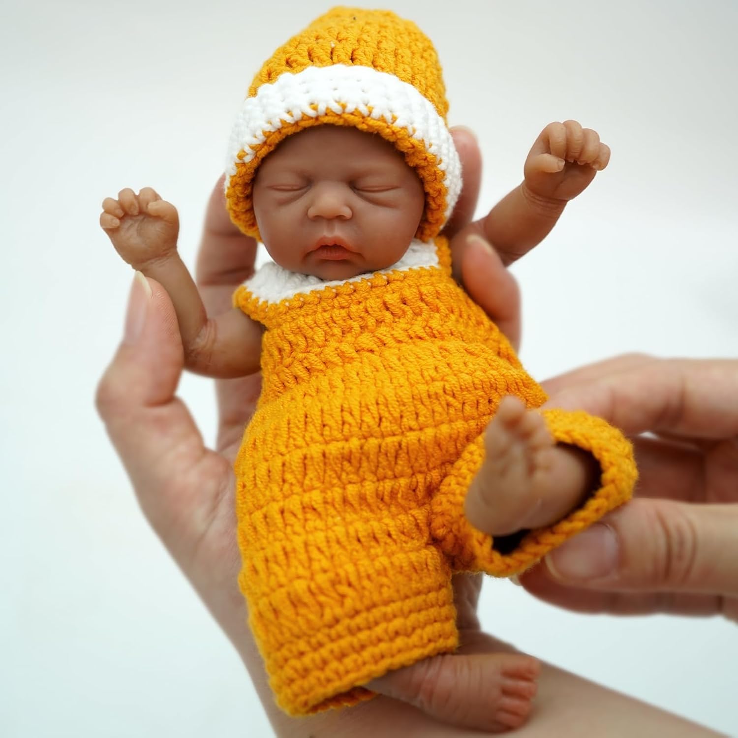 Amazon.com: 7" Mini Silicone Baby Girl, Miniature Reborn Baby Dolls ...