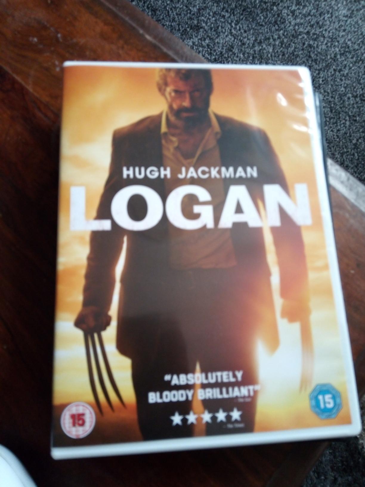 Logan (Limited Edition Steelbook) [Blu-ray + DVD+ Digital HD]: Amazon ...