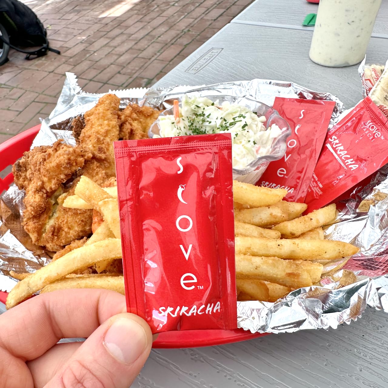 Snapklik.com : Sriracha Hot Chili Sauce Packets, Case Of 400 Portion ...