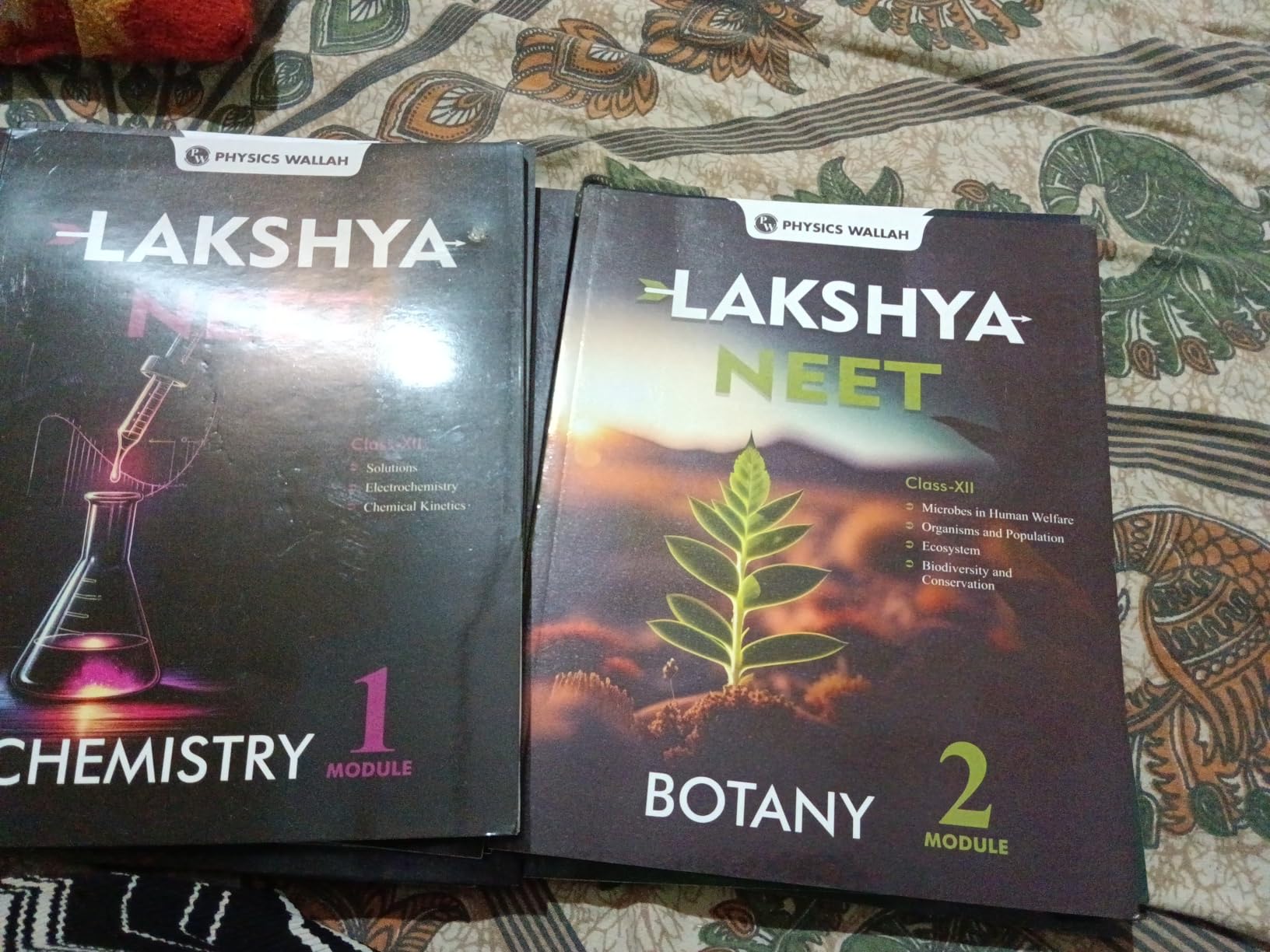 Buy PW Lakshya for NEET Class 12th Physics, Chemistry, Botany and ...