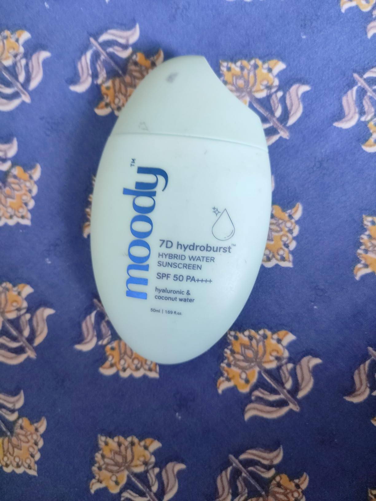 Moody Sunscreen With Hyaluronic & SPF 50 PA +++ UVA/B Broad Spectrum ...