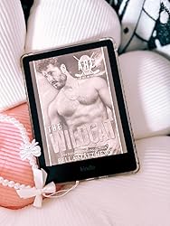 The Wildcat (Playing To Win): Matthews, Bella: 9798878854177: Amazon.com: Books