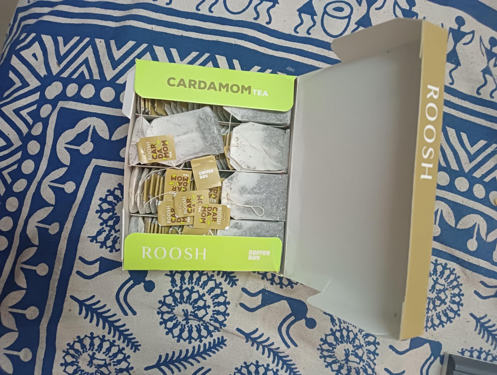 coffee day beverages Roosh Premium Cardamom 100 Chai Tea Bags, 200 ...