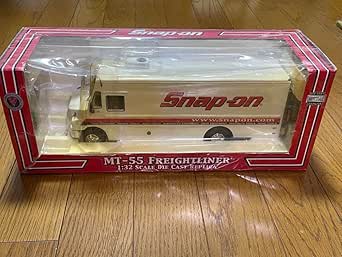 Amazon.co.jp: snap on van diecast car : Toys & Games