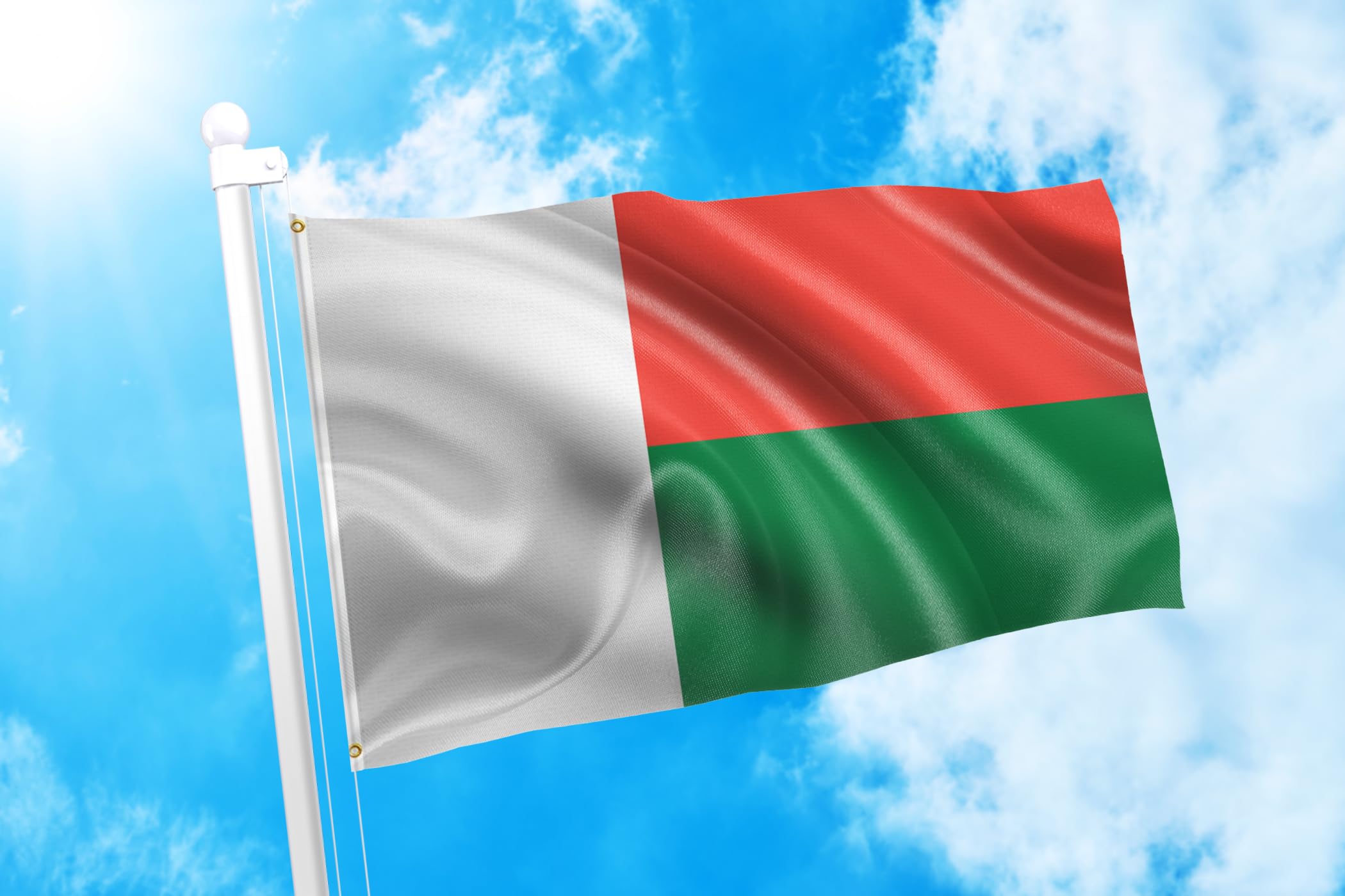 Bandera De Madagascar 641 Flag Of Madagascar Stock Photos, High Res