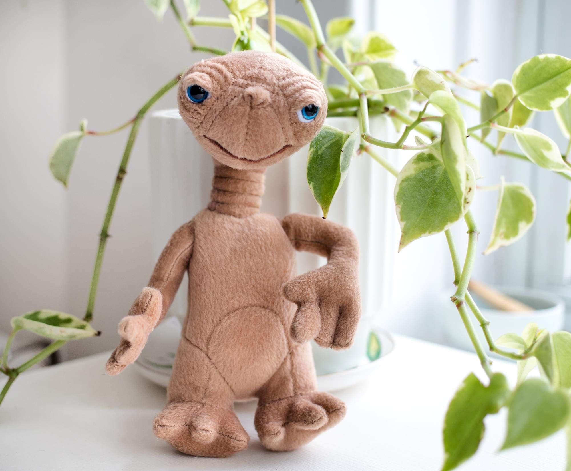 Johnnys Toys E T The Extra Terrestrial Stuffed Character Plush ...