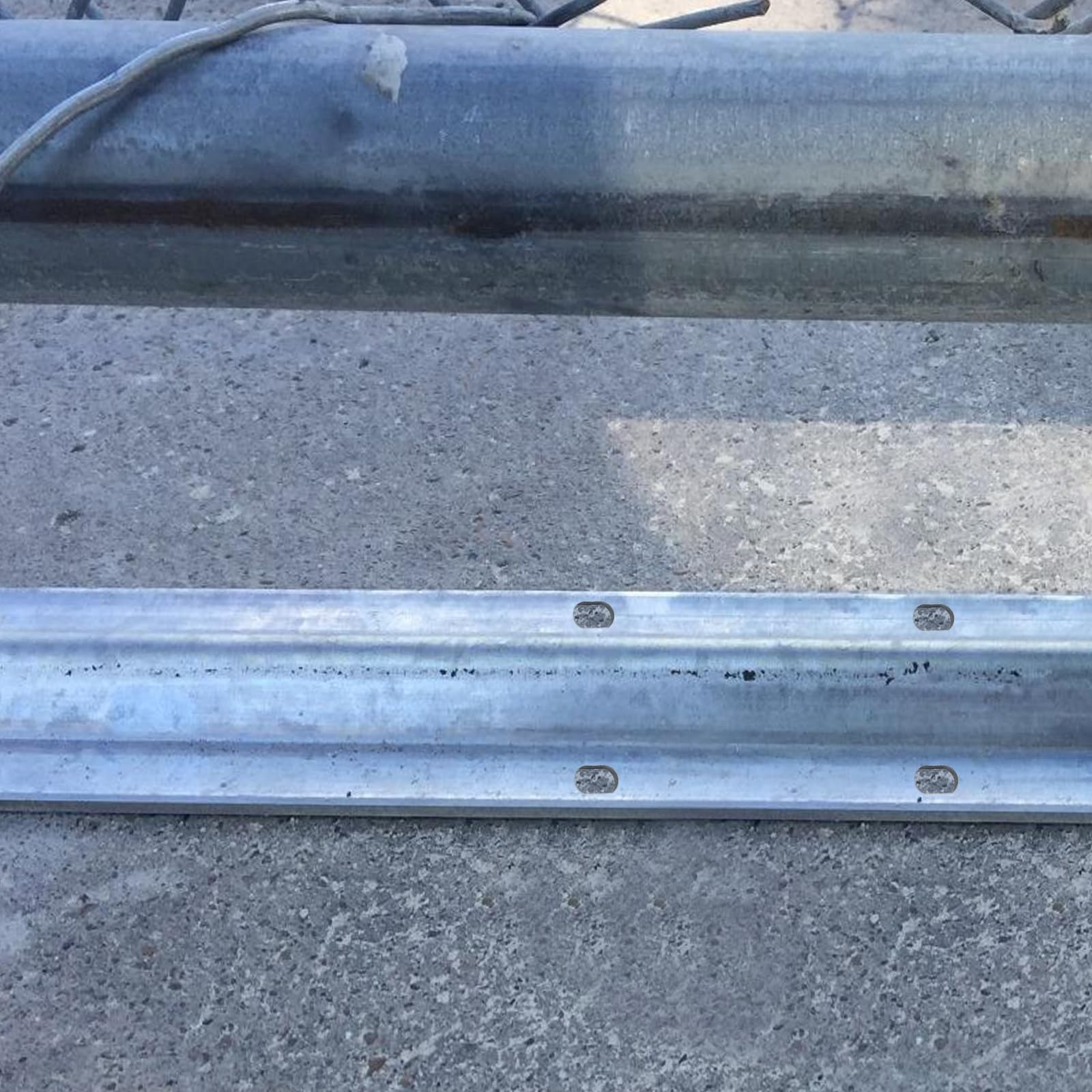 Snapklik.com : LAJIAOZ V Track Heavy Duty 6FT Galvanized Gate V Track ...
