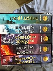 Amazon.com: The Heroes Of Olympus - The Complete Series [Boxed Set] [Newest Set]: 9781338045017 ...