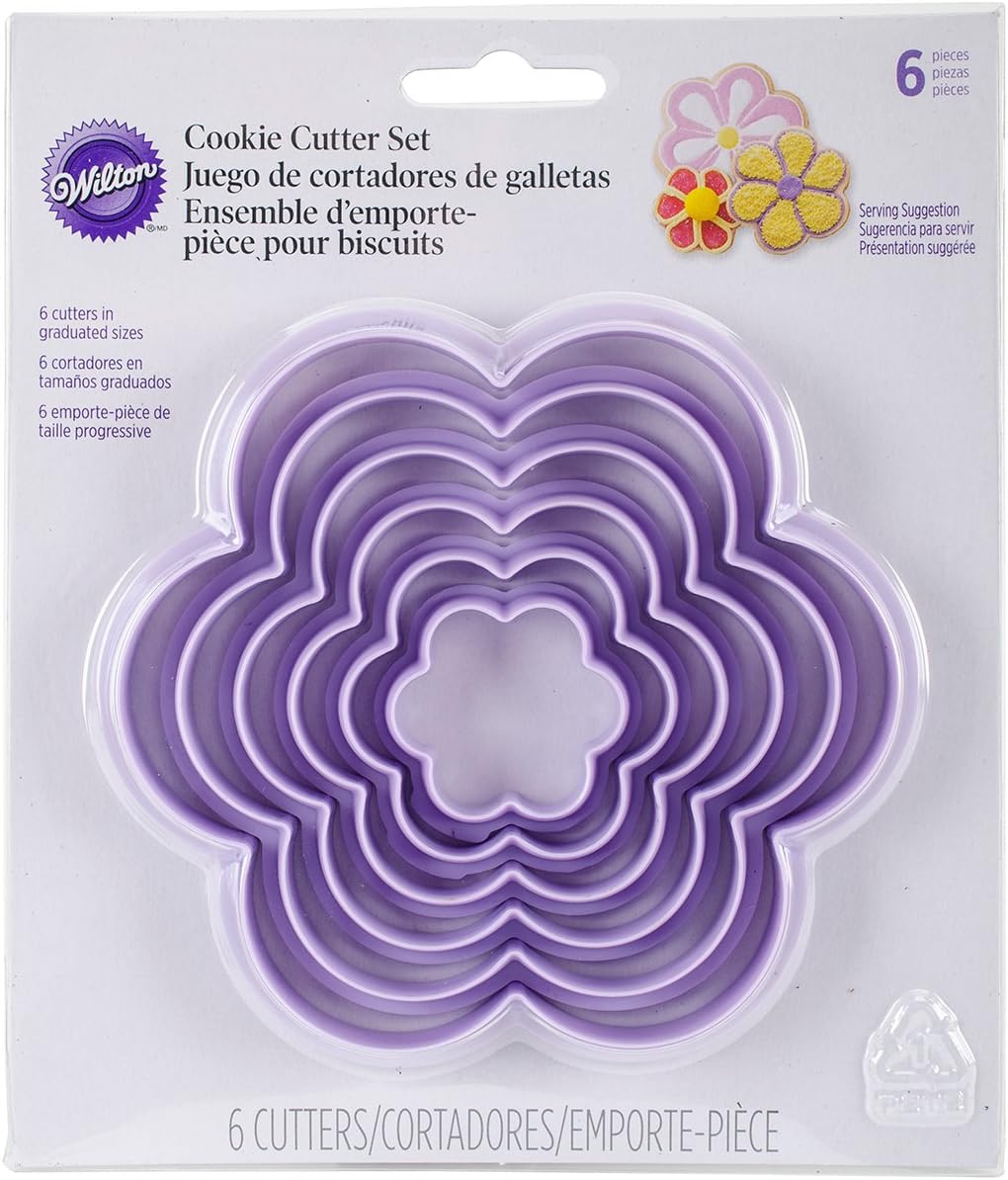 Amazon.com: Wilton Set of 3 Easter Cookie Cutter Set: Carrot Cookie ...