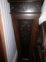 Amazon.com: Pulaski Pedestal Table : Home & Kitchen