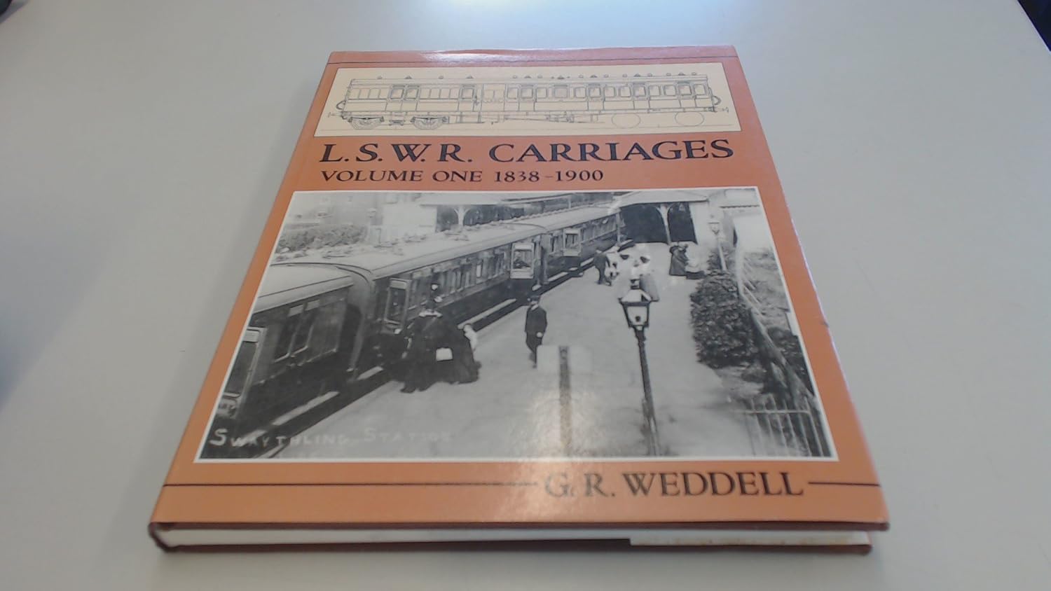 LSWR Carriages: Gordon Weddell: 9781874103080: Amazon.com: Books