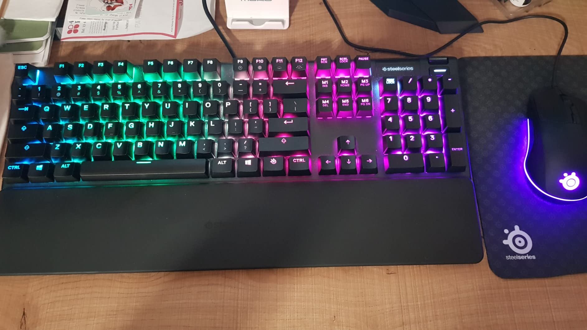 SteelSeries USB Apex 5 Hybrid Mechanical Gaming Keyboard – Per-Key RGB ...