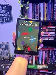 Monstrilio: A Novel: Córdova, Gerardo Sámano: 9781638930365: Amazon.com ...