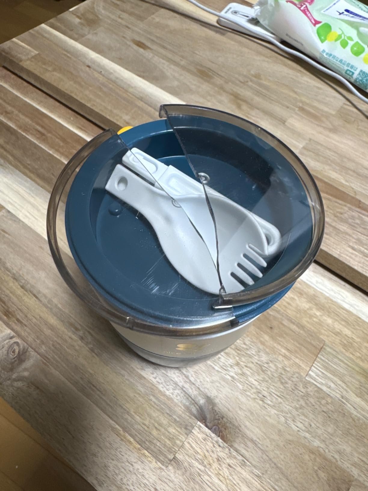 Amazon｜Weishan スープ缶 580ml ランチスープジャー PP 電子レンジ対応 お手入れ簡単 透明フタ内蔵 カトラリー便利で衛生的 持ち運びハンドル簡単取り外し可能 (グリーン ...