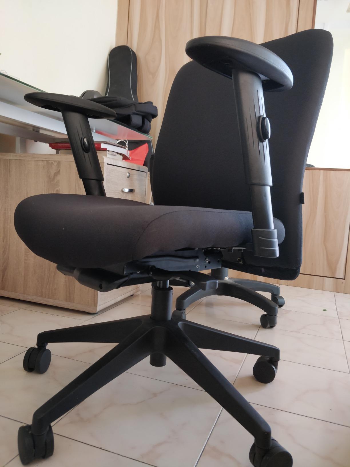 Wipro Furniture Smart Cushioned Back Executive Office Chair with ...